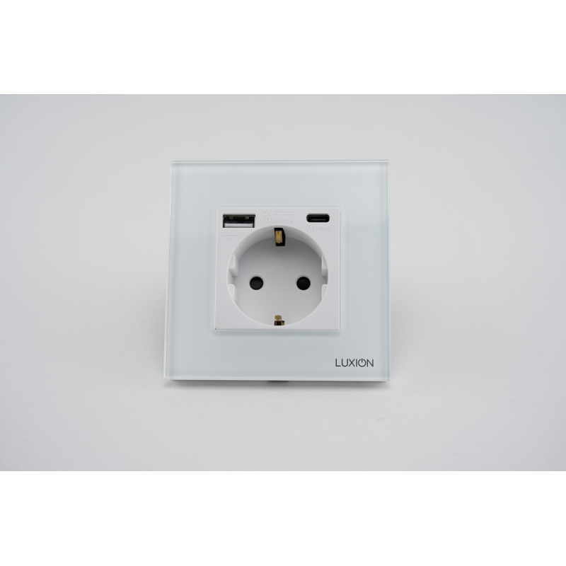 Priza Simpla + USB-A + USB-C LUXION cu Rama din Sticla
